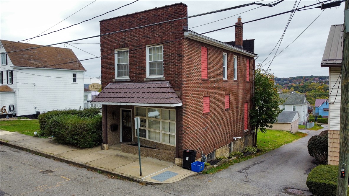 113 5 South St, Butler, PA 16001 - MLS 1628201 - Coldwell Banker