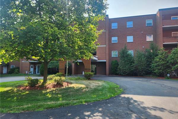 15068 Condos & Townhomes For Sale