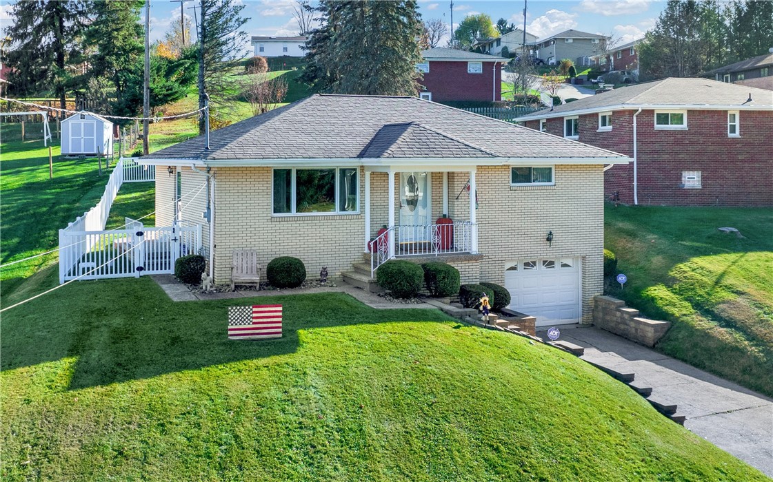 131 Pleasant Valley Blvd, Rostraver, PA 15012 - MLS 1587820 - Coldwell ...