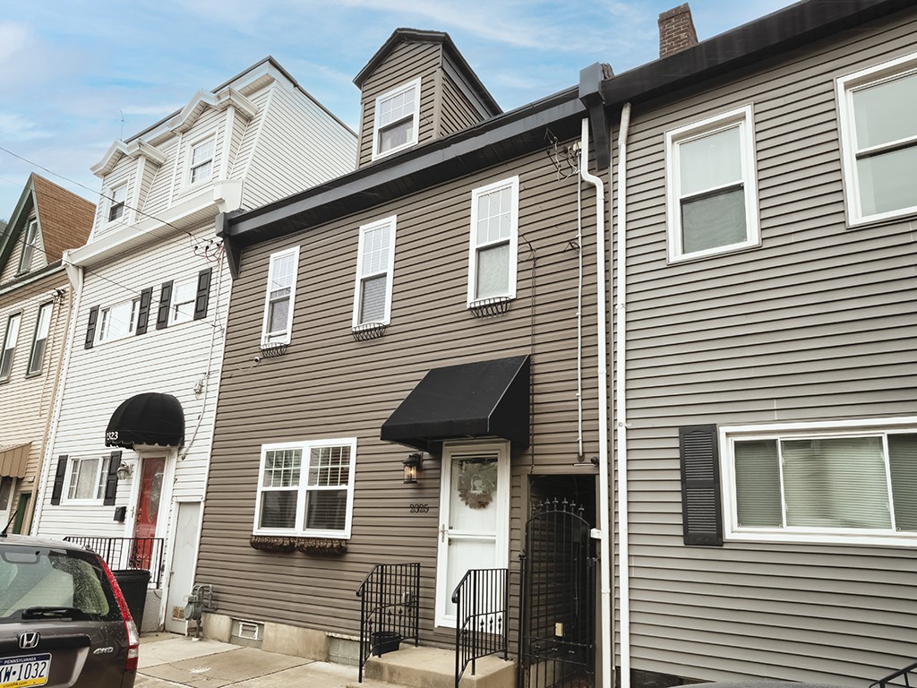 2325 Jane St, Pittsburgh, PA 15203 - MLS 1591975 - Coldwell Banker