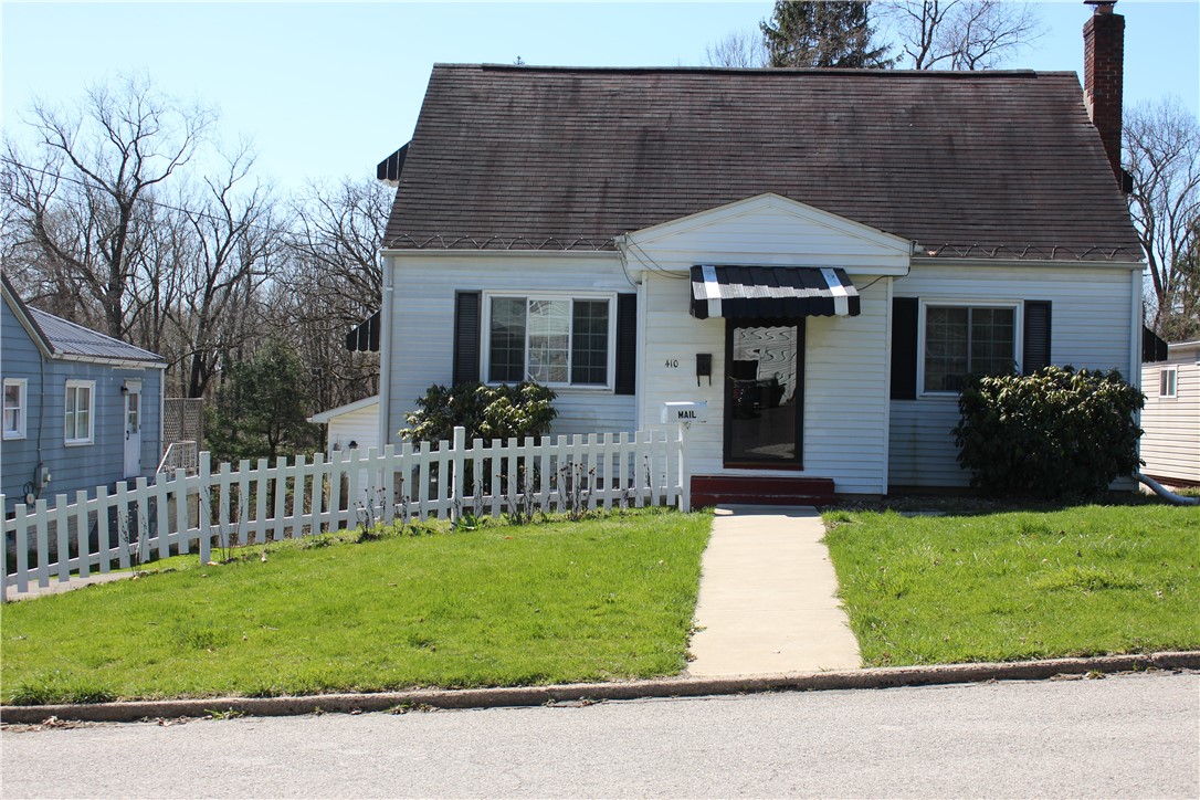 410 E Beaver St, Mercer Boro, PA 16137 - MLS 1599775 - Coldwell Banker