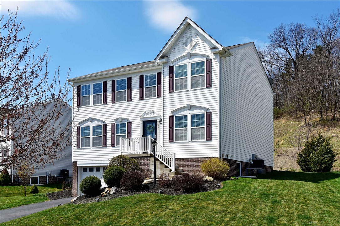 8051 Maureen Dr, Cranberry Township, PA 16066 - MLS 1599933 - Coldwell ...