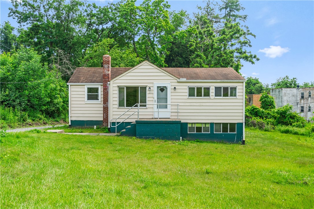 277 Moon Clinton Rd, Moon/Crescent Twp, PA 15108 - MLS 1612753 ...