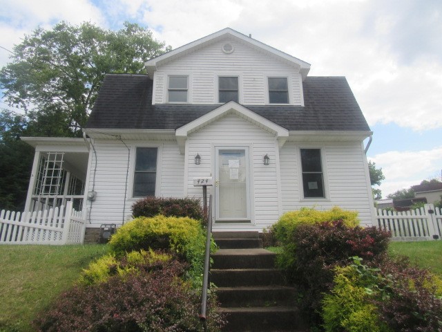424 Otis St, Monongahela, PA 15063 - MLS 1617041 - Coldwell Banker