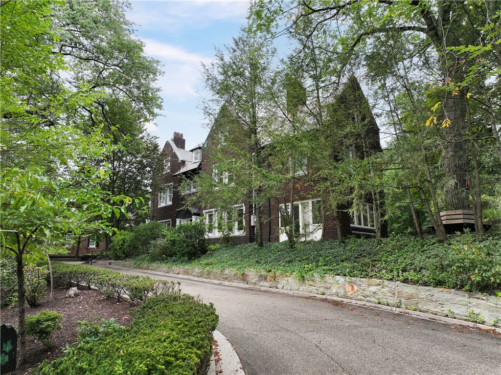 5325 Wilkins Ave, Pittsburgh, PA 15217 - MLS 1620658 - Coldwell Banker