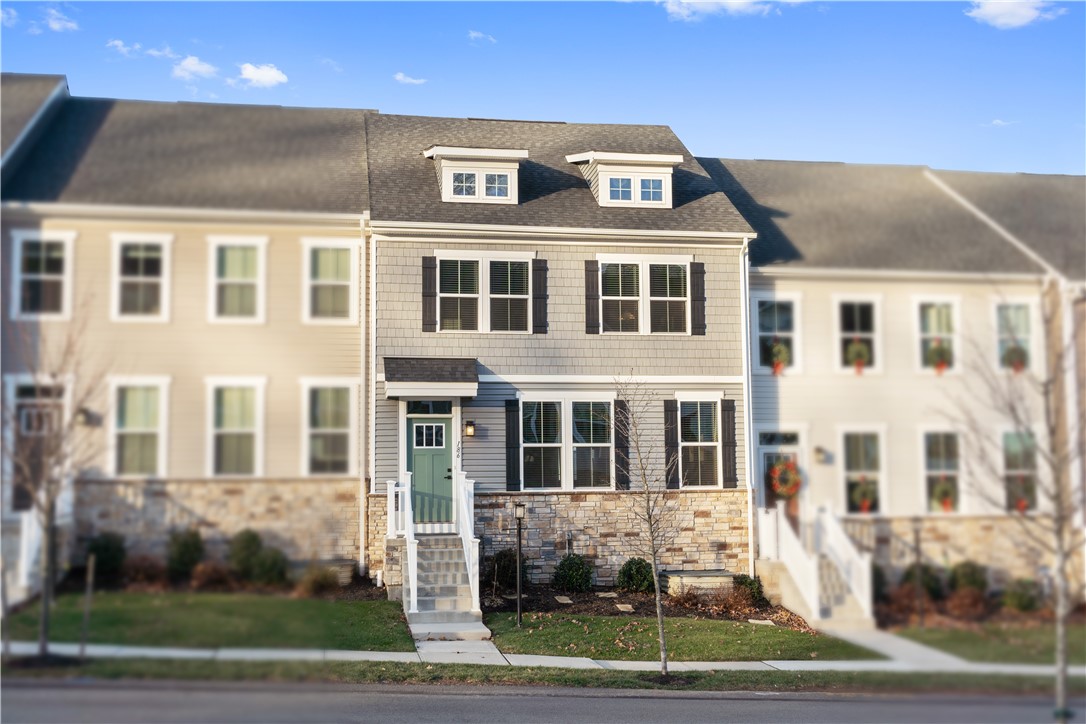 186 Moyer Hill Dr, Cranberry Township, PA 16066 - MLS 1635690 ...