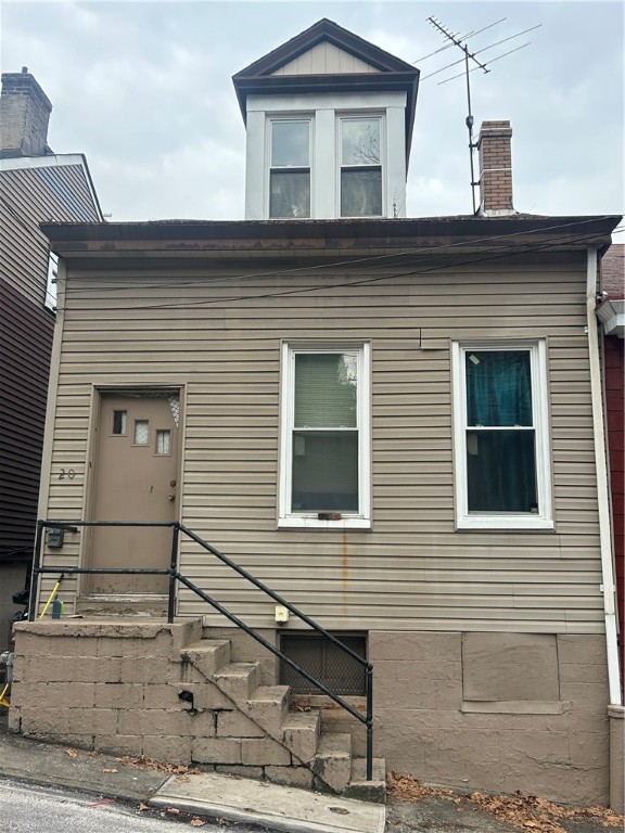 20 Woessner Ave, Spring Hill, PA 15212 - MLS 1635790 - Coldwell Banker