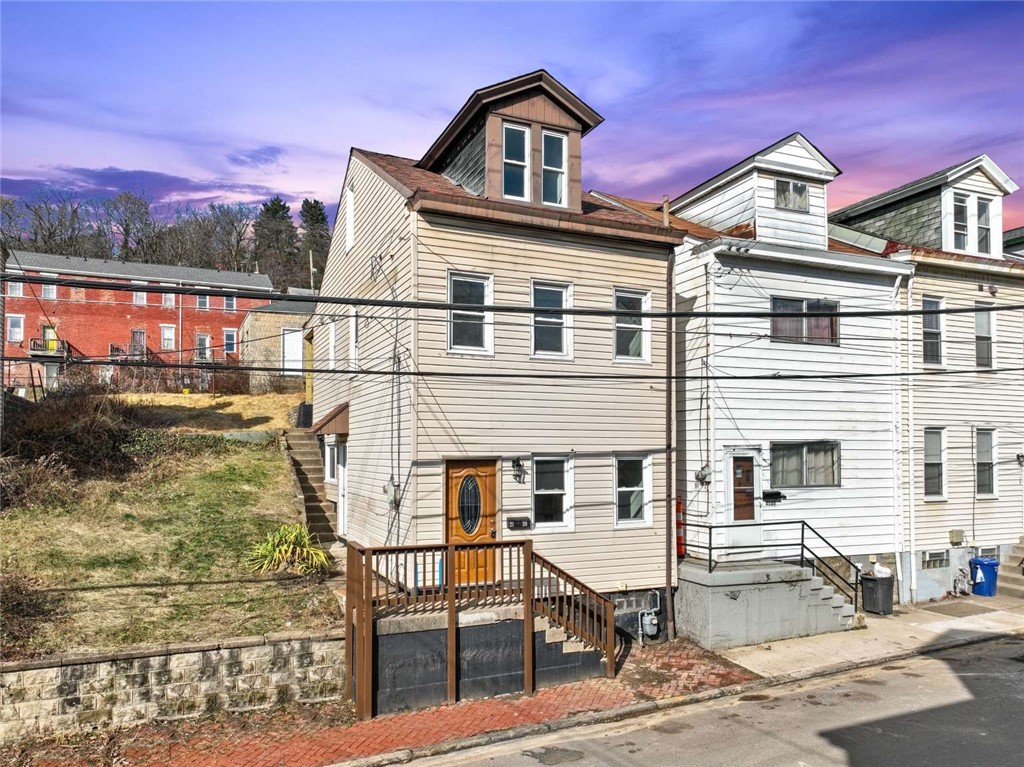 2130 Lowrie St, Spring Hill, PA 15212 - MLS 1639613 - Coldwell Banker