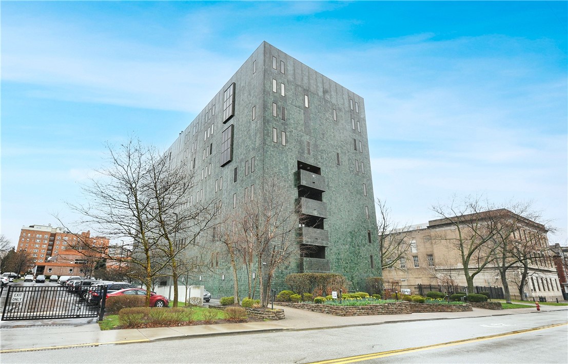 540 N Neville St #805, Pittsburgh, PA 15213 - MLS 1644307 - Coldwell Banker
