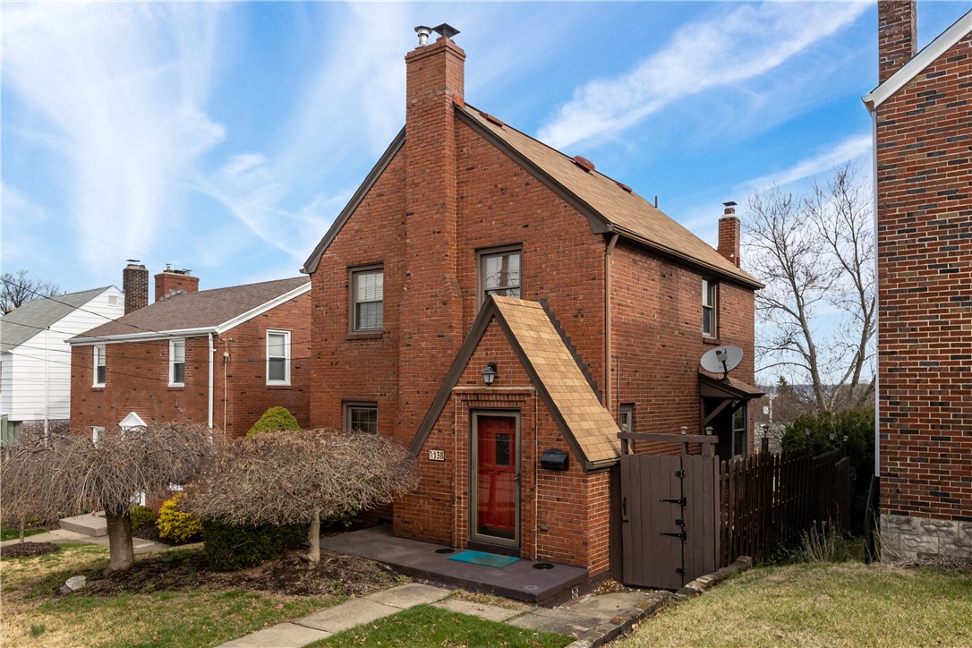 138 Lawrence Ave, Munhall, PA 15120 - MLS 1644323 - Coldwell Banker