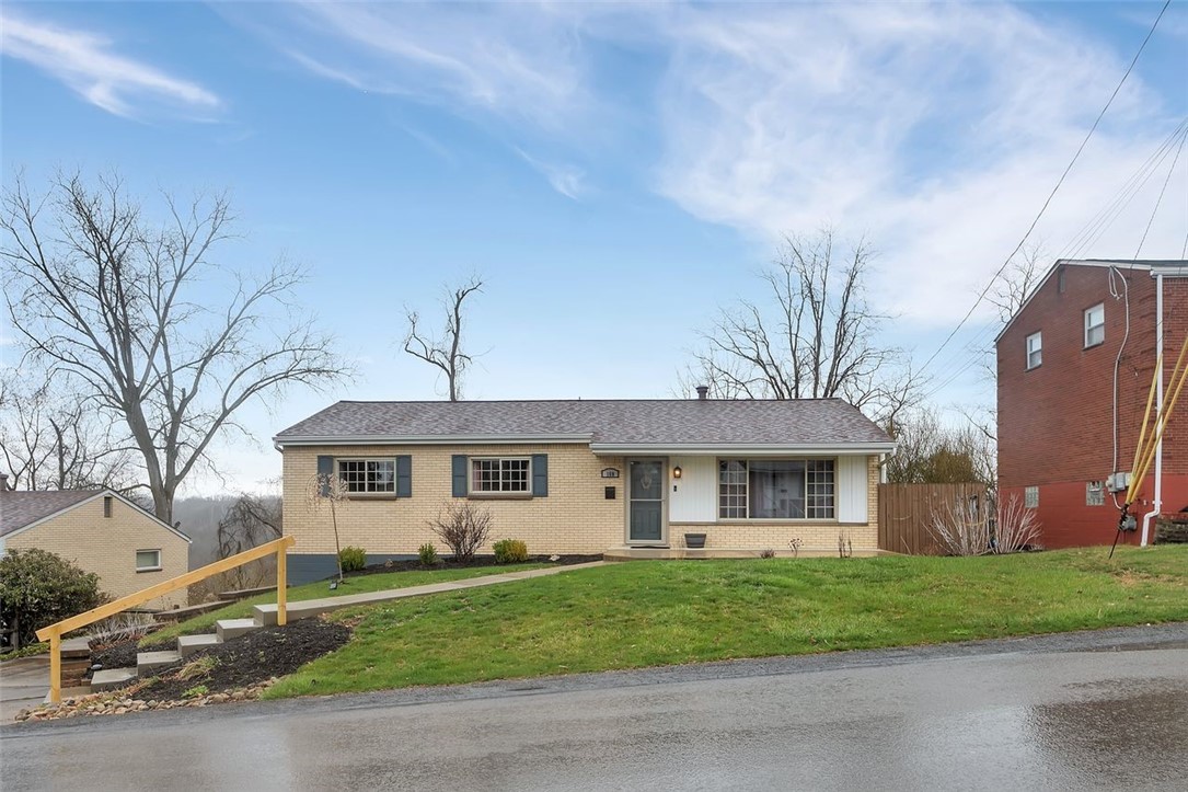 160 Laurie Dr, Pittsburgh, PA 15235 - MLS 1646501 - Coldwell Banker