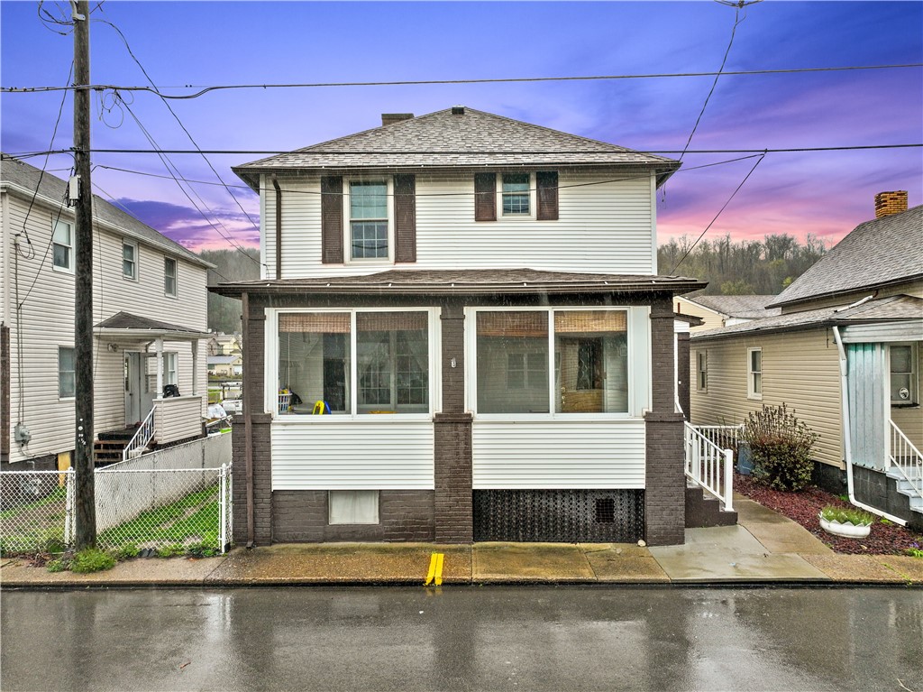 1009 Garfield Ave, Roscoe, PA 15477 - MLS 1647591 - Coldwell Banker