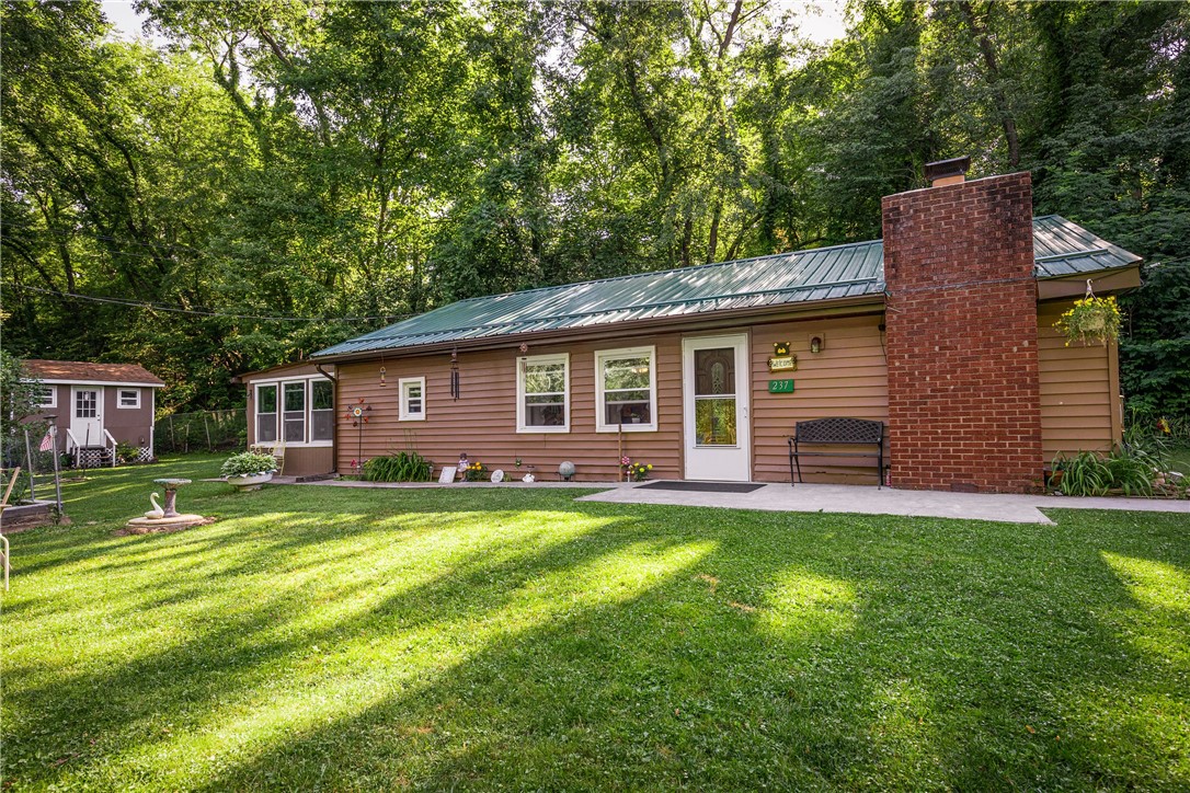 237 Magill Rd, Jackson Township, PA 16063 - MLS 1651742 - Coldwell Banker