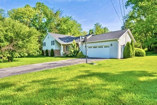 7 Spring Run Rd, Unity Township, PA 15601 - MLS 1654901 - Coldwell Banker