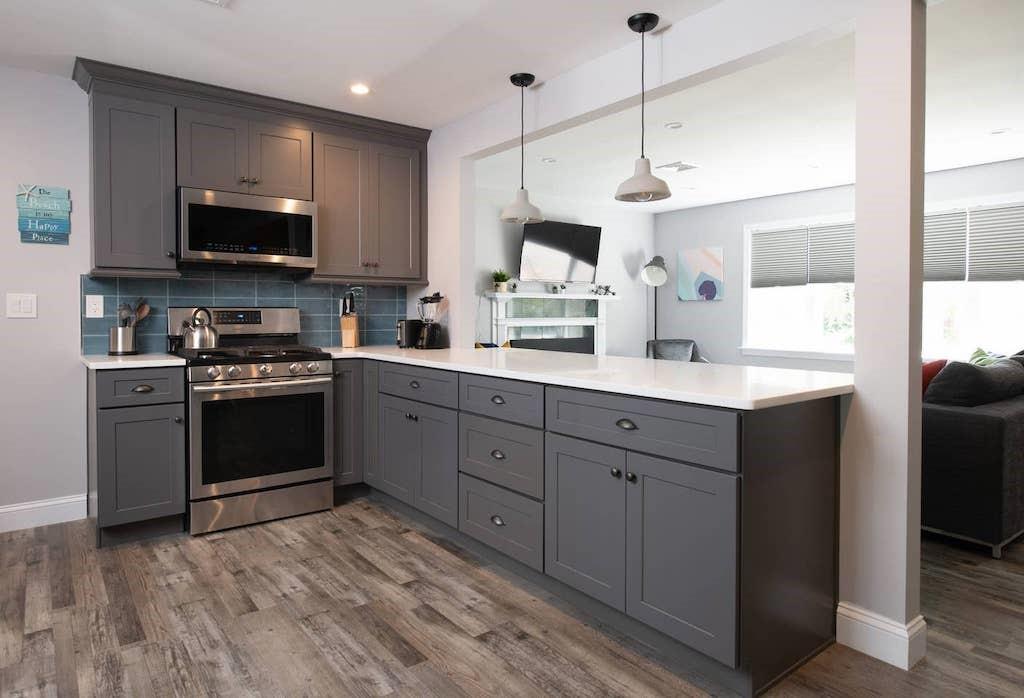 4 James St #1, Middletown, RI 02842 - MLS 1319573 - Coldwell Banker