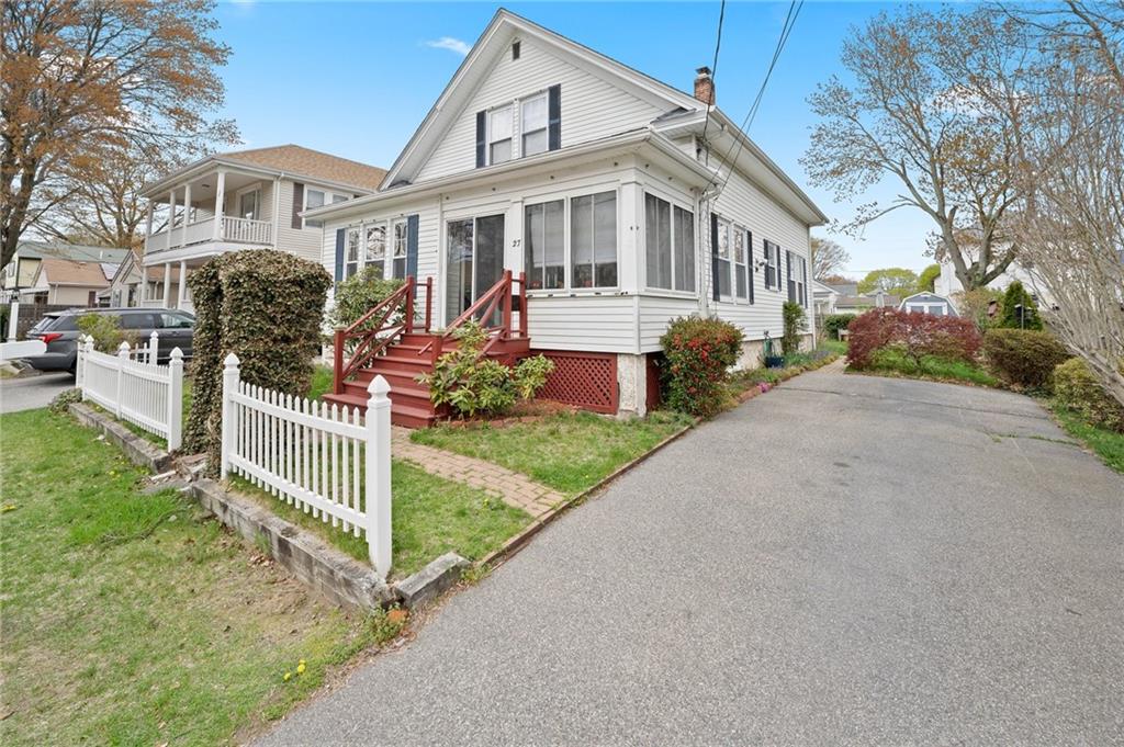 27 Jane St, Pawtucket, RI 02860 - MLS 1334153 - Coldwell Banker