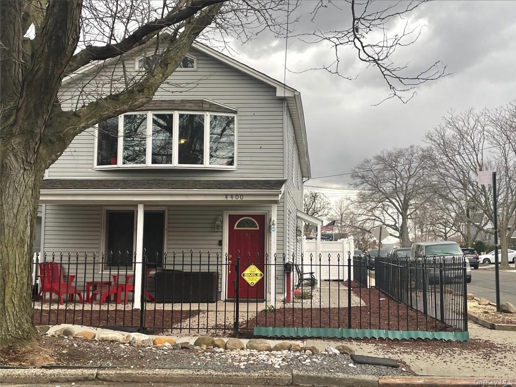 4400 Locust Point Dr, Bronx, NY 10465 - MLS H6176580 - Coldwell Banker