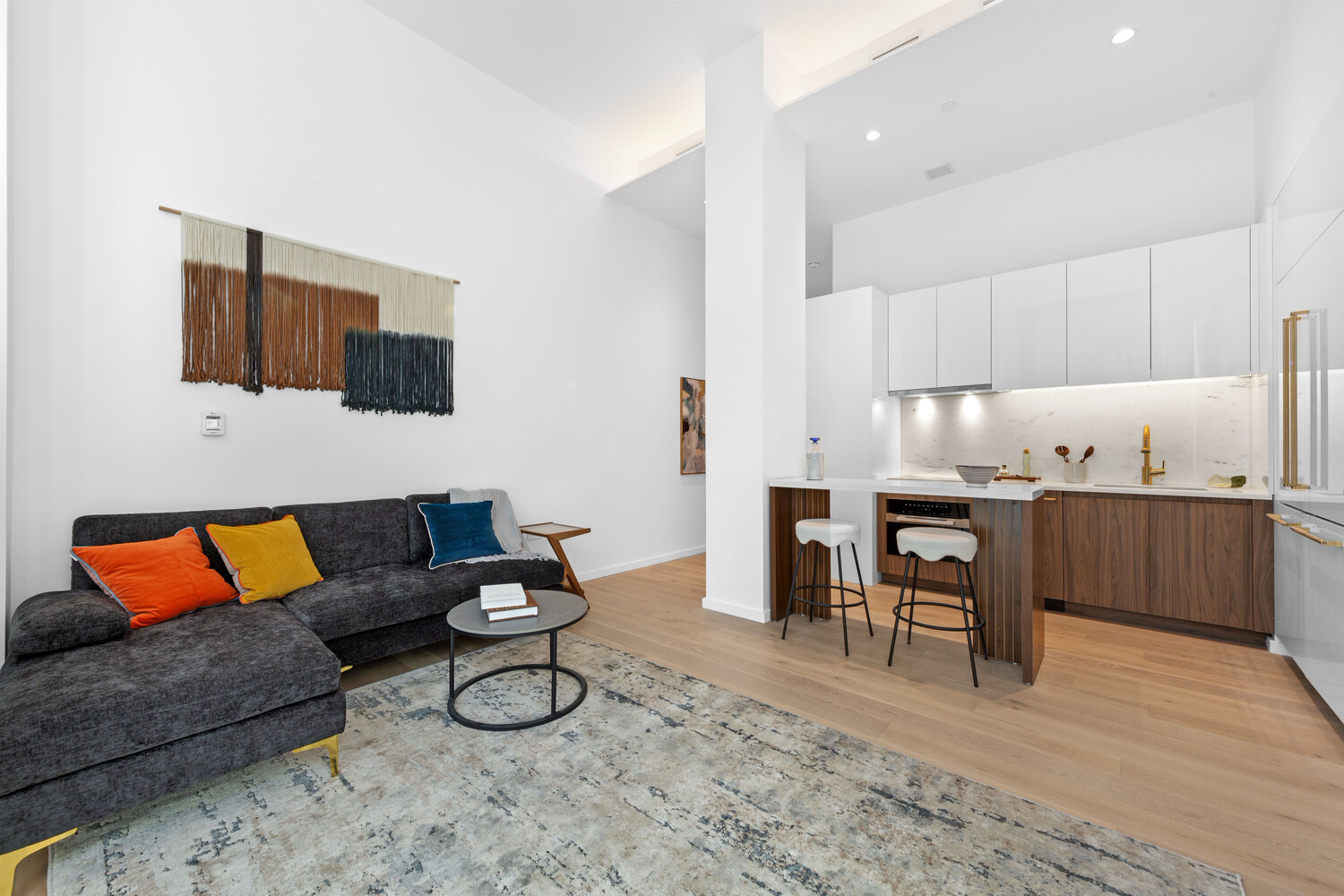330 Grand St #1B, New York City, NY 10002 - MLS RLS20047032 - Coldwell ...