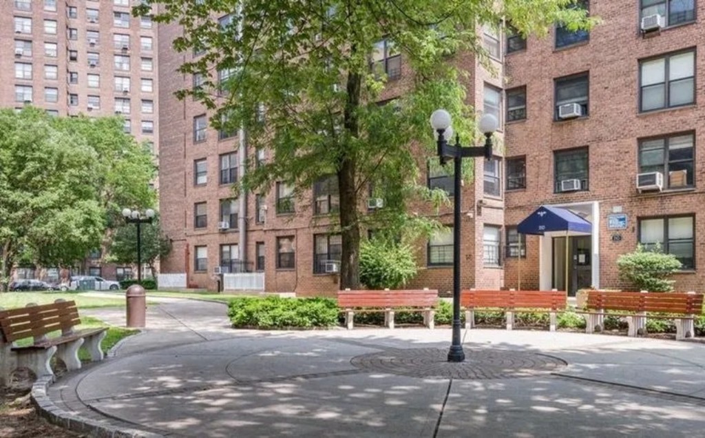 210 Clinton Ave #4H, New York City, NY 11205 - MLS RLS20062910 ...