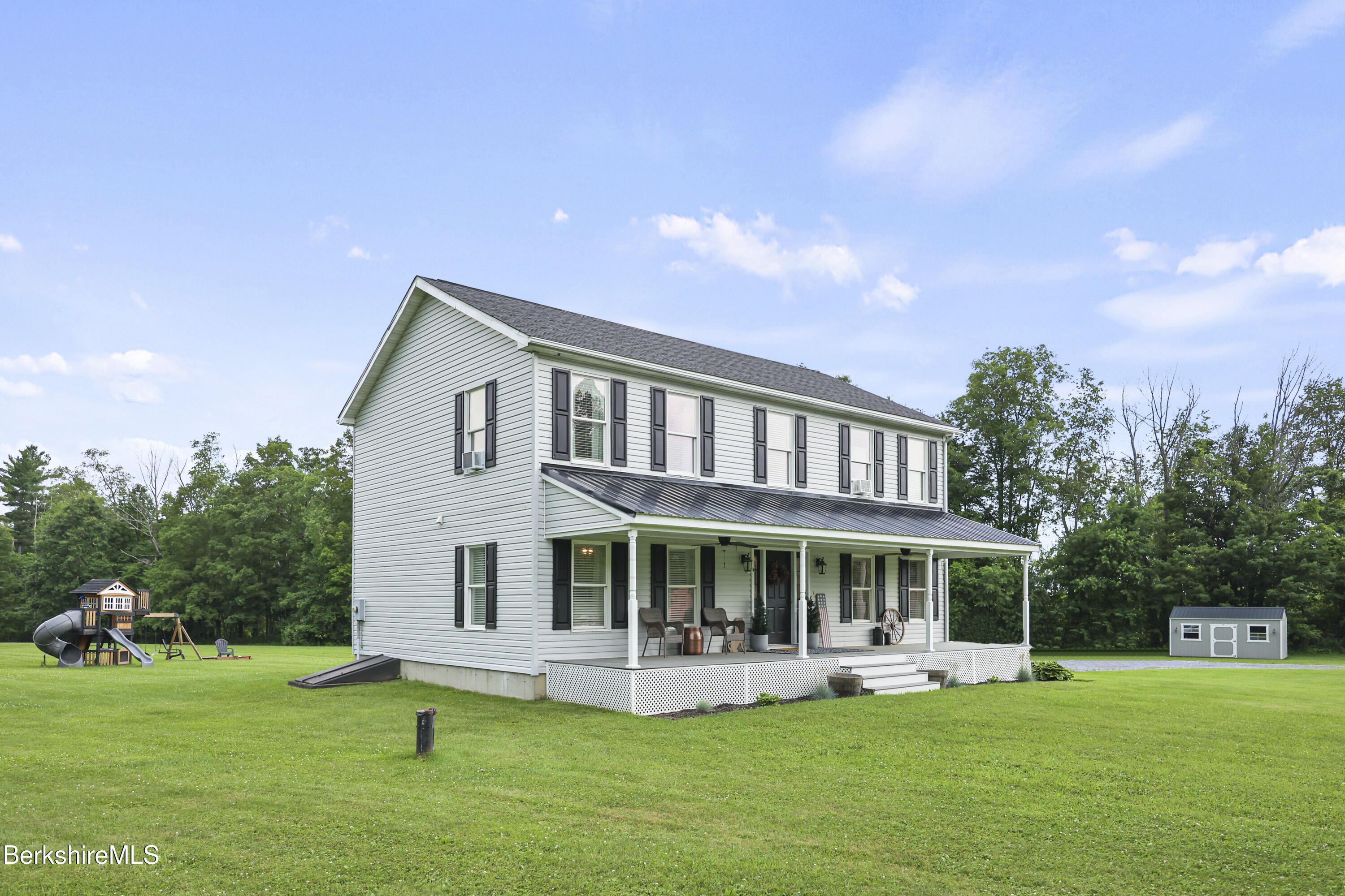 679 Middle Pownal Rd, Pownal, VT 05261 - MLS 246974 - Coldwell Banker