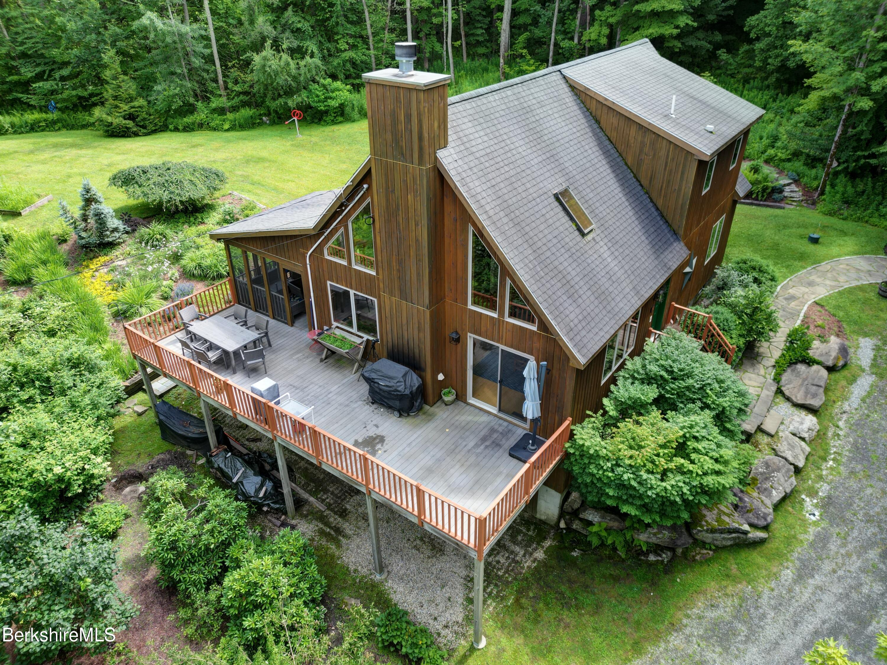 67 Cherokee Rd, Becket, MA 01223 - MLS 241014 - Coldwell Banker