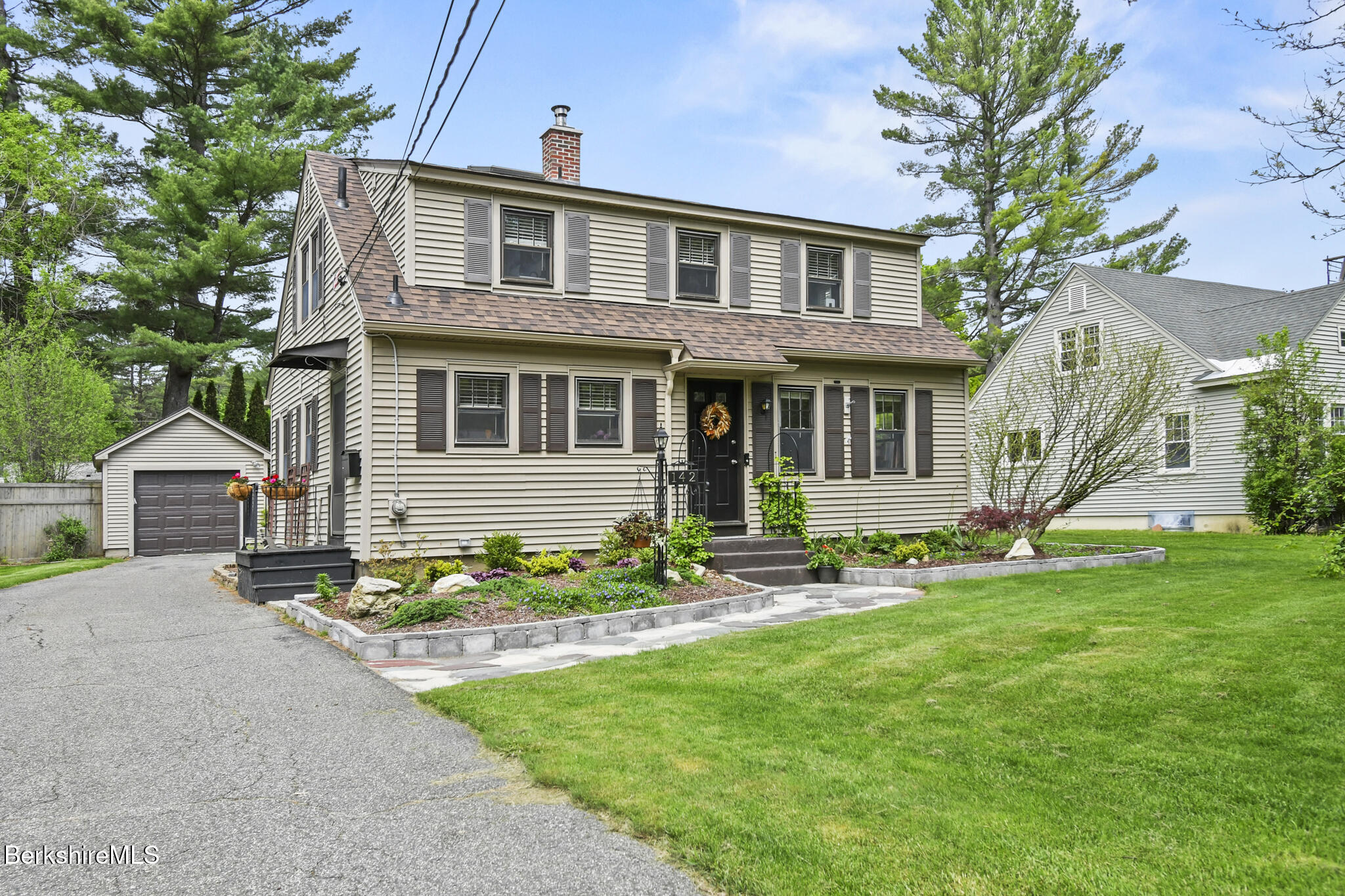 142 Jason St, Pittsfield, MA 01201 - MLS 246375 - Coldwell Banker