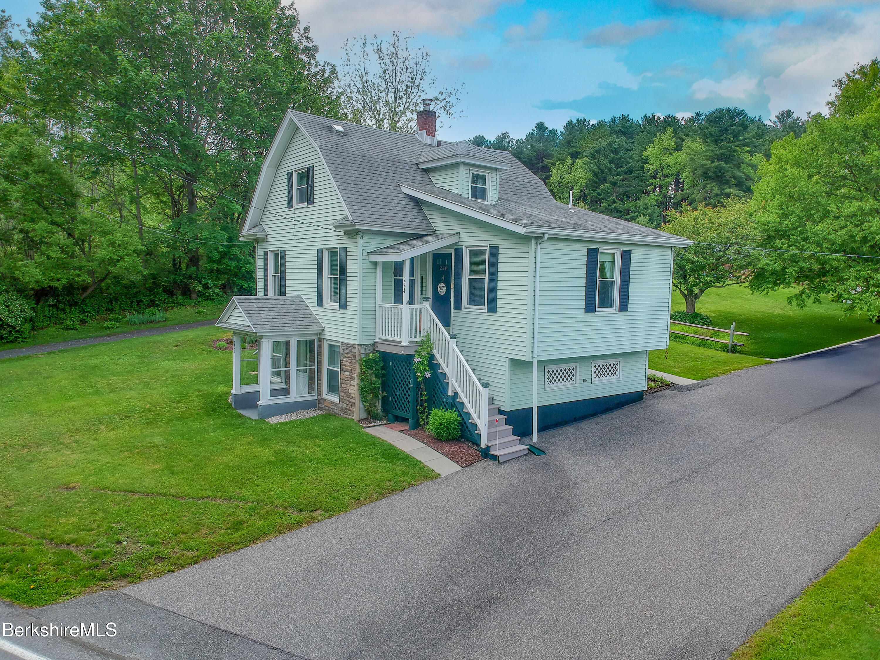 224 Jason St, Pittsfield, MA 01201 - MLS 246493 - Coldwell Banker