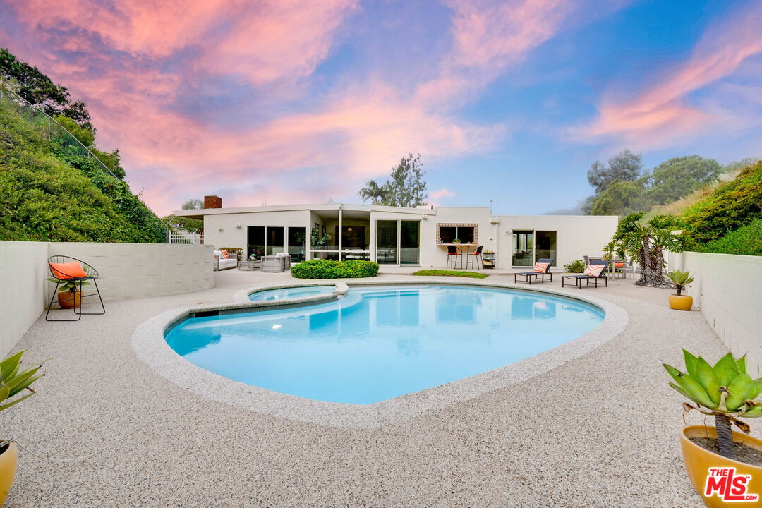 3410 Cloudcroft Dr, Malibu, CA 90265 - MLS 24-419819 - Coldwell Banker