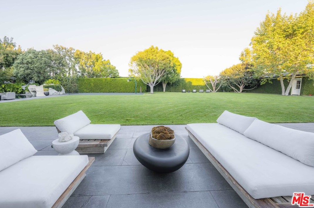 200 S Mapleton Dr, Los Angeles, CA 90024 - MLS 24-437007 - Coldwell Banker