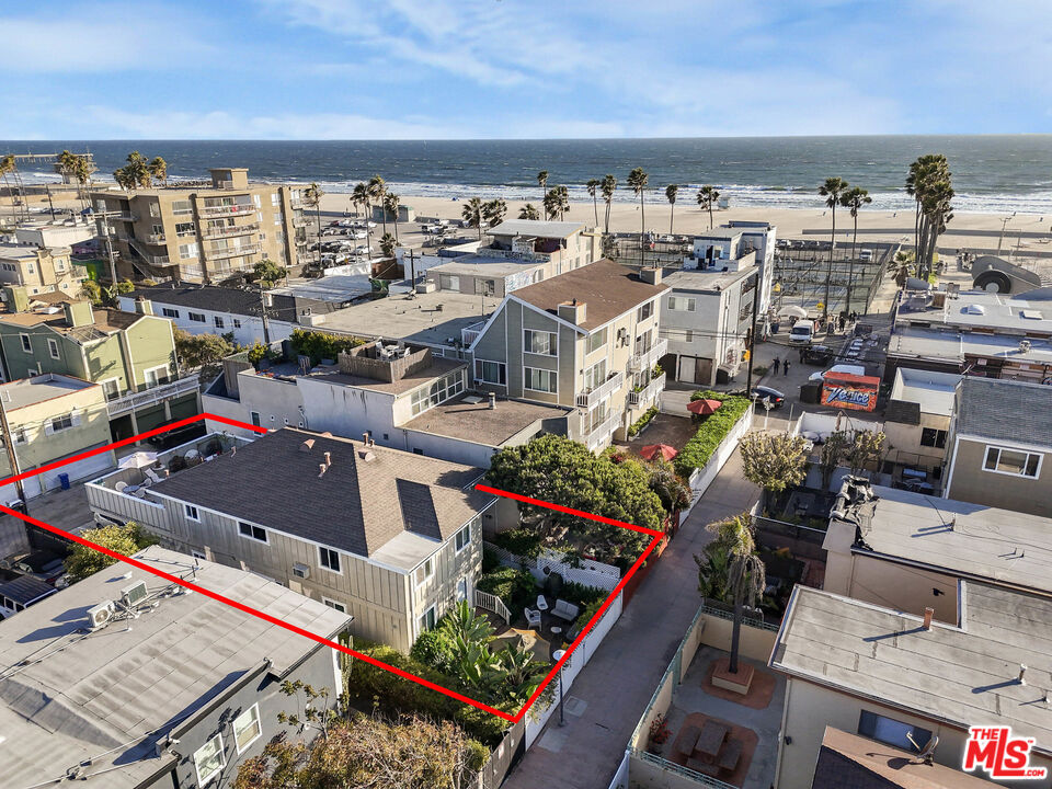 20 19th Ave, Venice, CA 90291 - MLS 25539009 - Coldwell Banker