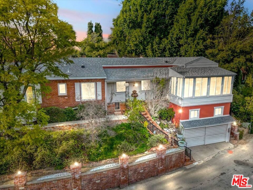 3319 Floyd Terrace, Los Angeles, CA 90068 - MLS 23-231733 - Coldwell Banker