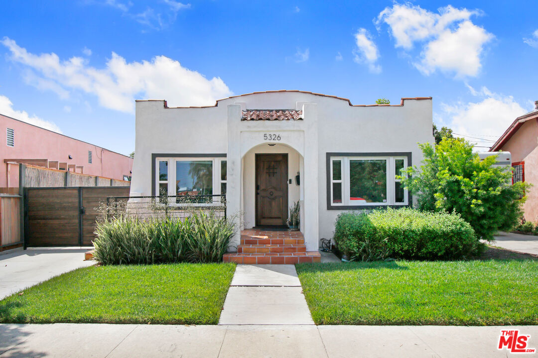 5326 Westhaven St, Los Angeles, CA 90016 - MLS 23-312153 - Coldwell Banker