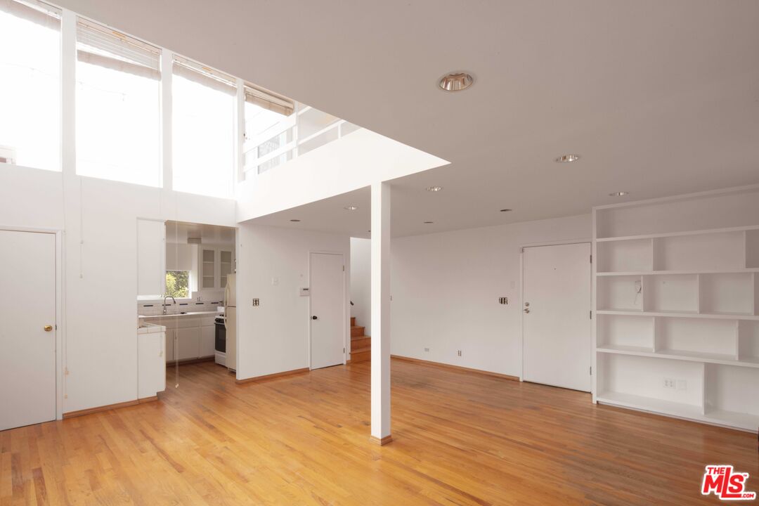 2809 Ocean Ave, Venice, CA 90291 - MLS 23-315372 - Coldwell Banker