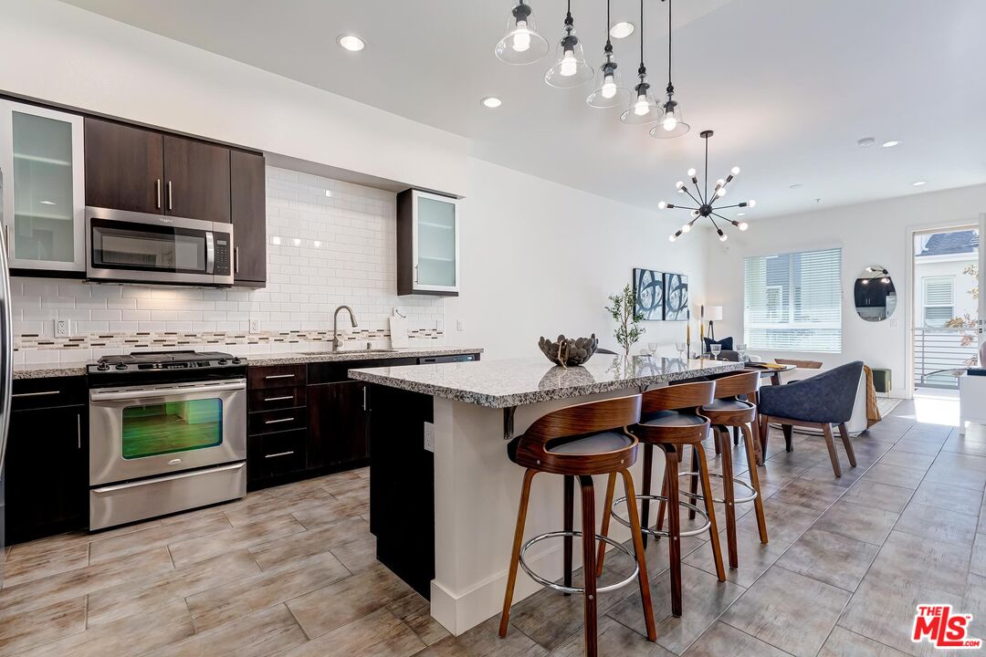 12920 Runway Rd #241, Playa Vista, CA 90094 - MLS 23-327827 - Coldwell ...