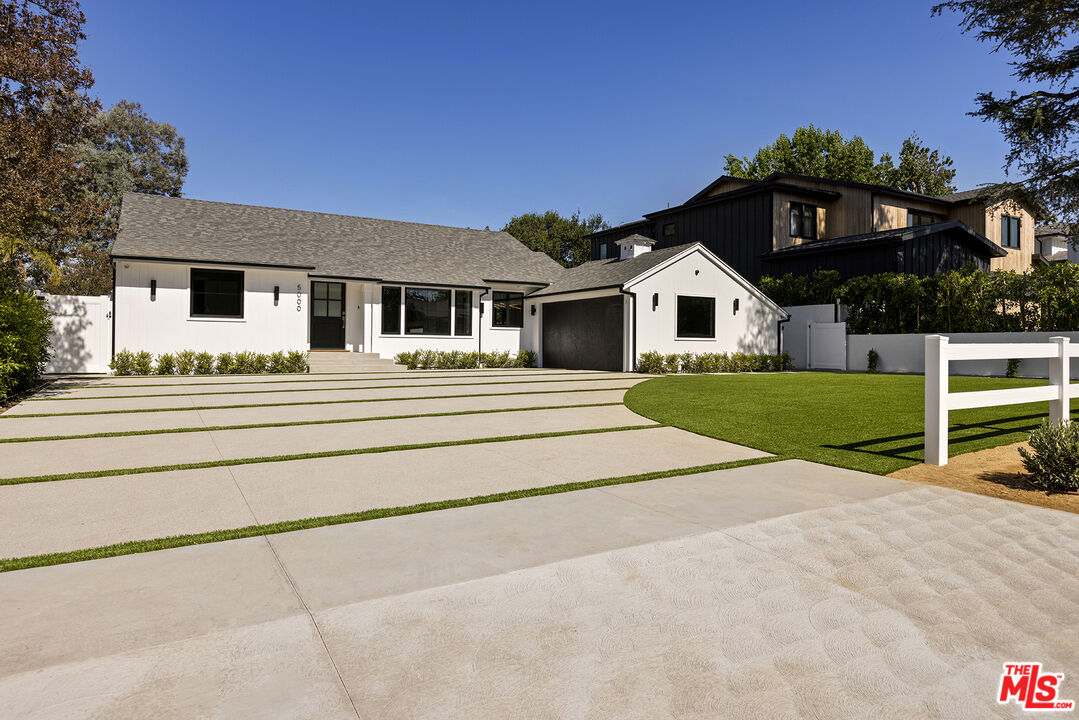 5000 Noeline Ave, Encino, CA 91436 - MLS 23-339355 - Coldwell Banker