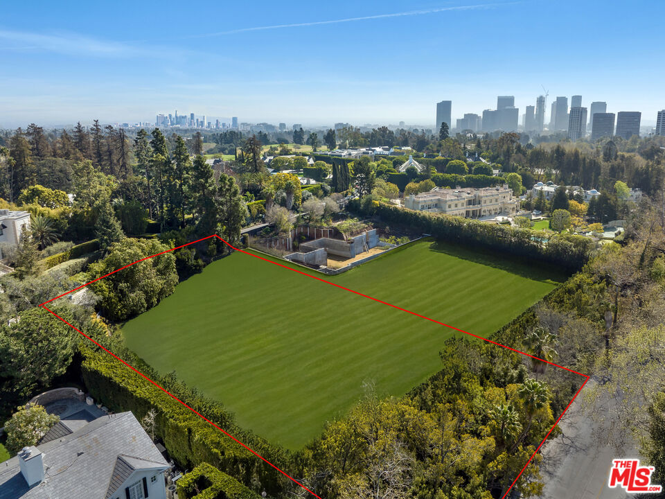 333 S Mapleton Dr, Los Angeles, CA 90024 - MLS 25500259 - Coldwell Banker