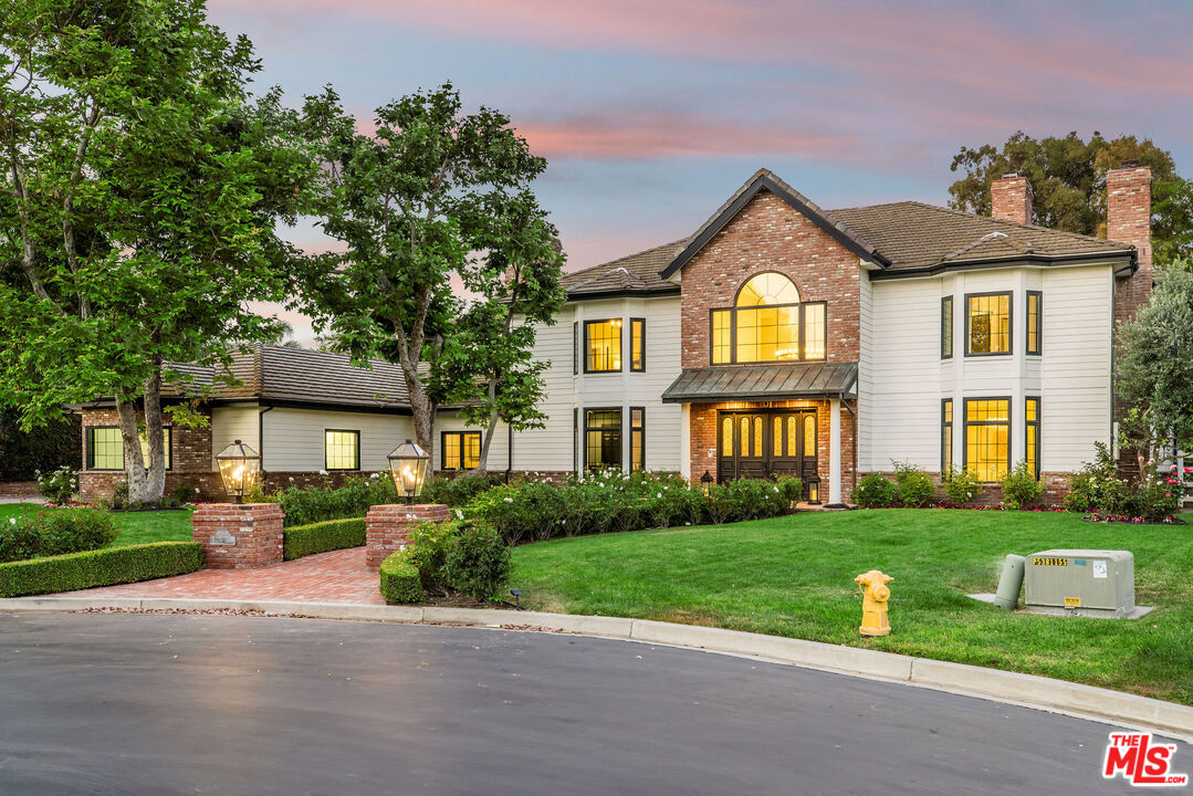 11060 Hildreth Ct, Camarillo, CA 93012 - MLS 25552629 - Coldwell Banker