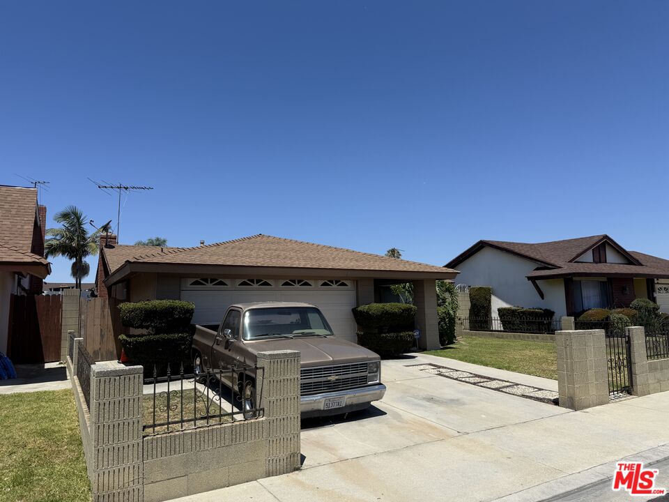 20203 Tillman Ave, Carson, CA 90746 - MLS 25595379 - Coldwell Banker
