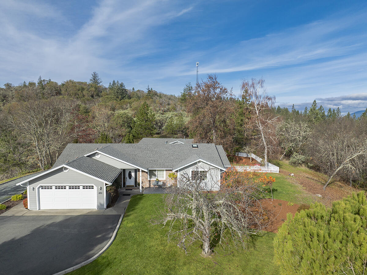 4806 Williams Hwy, Grants Pass, OR 97527 - MLS 220212724 - Coldwell Banker
