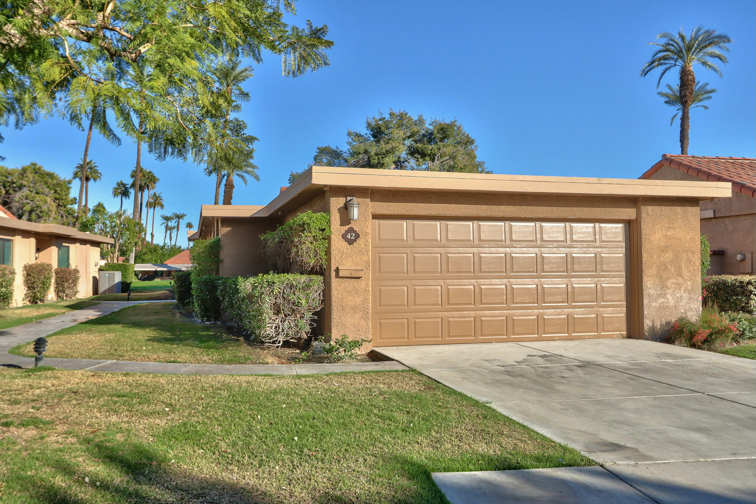 42 La Cerra Dr, Rancho Mirage, CA 92270 - MLS 219125083 - Coldwell Banker