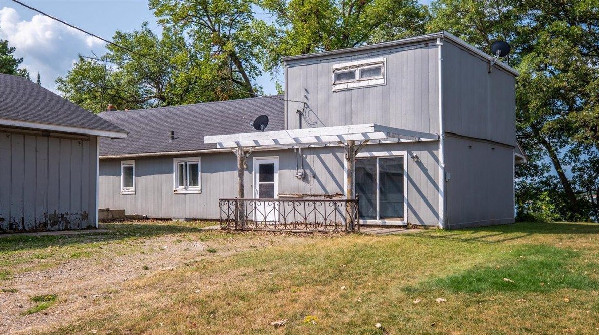 5625 Imhoff Ave SW, Howard Lake, MN 55349 - MLS 6401025 - Coldwell Banker