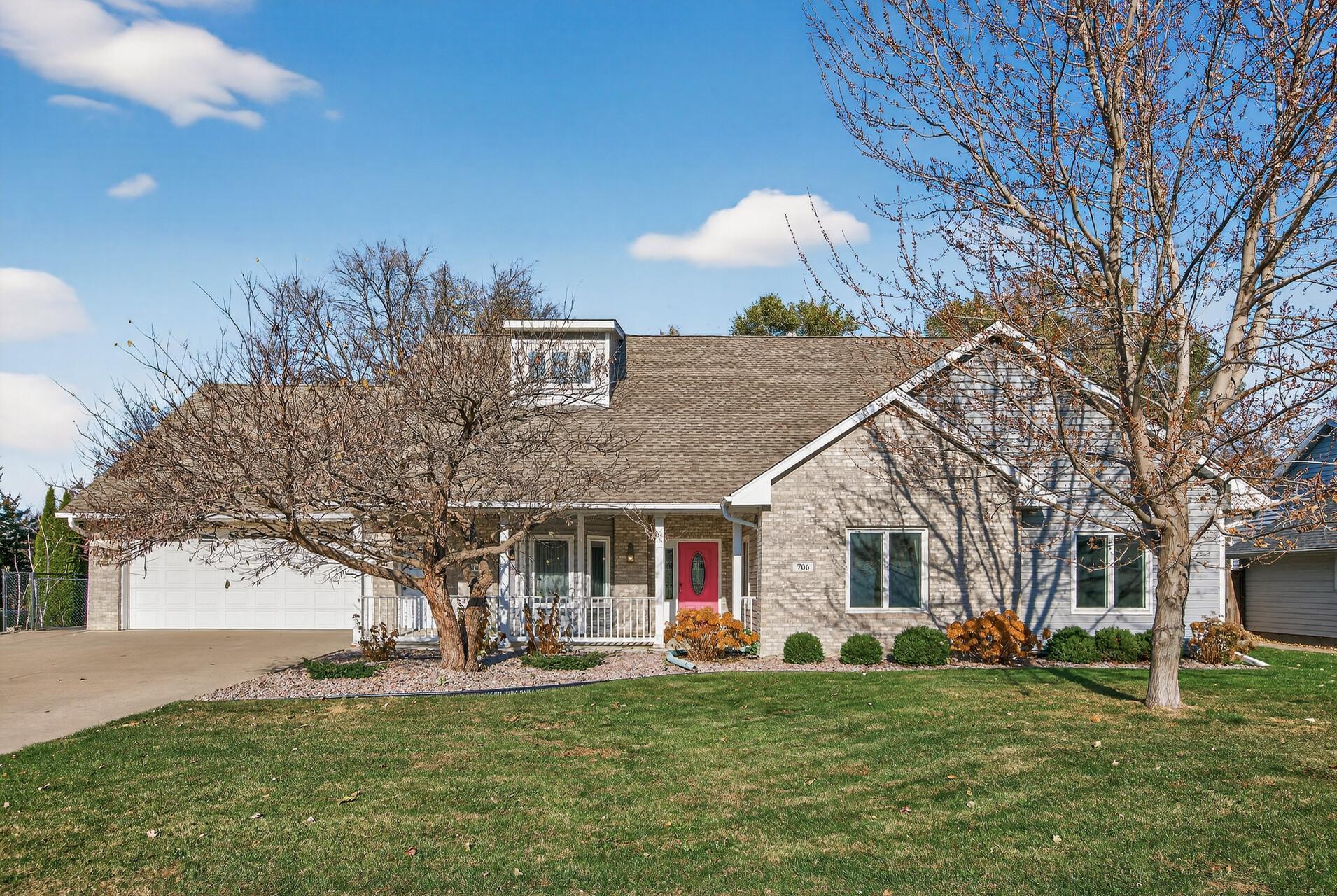 706 Bohlken Dr, Hastings, MN 55033 - MLS 6692964 - Coldwell Banker
