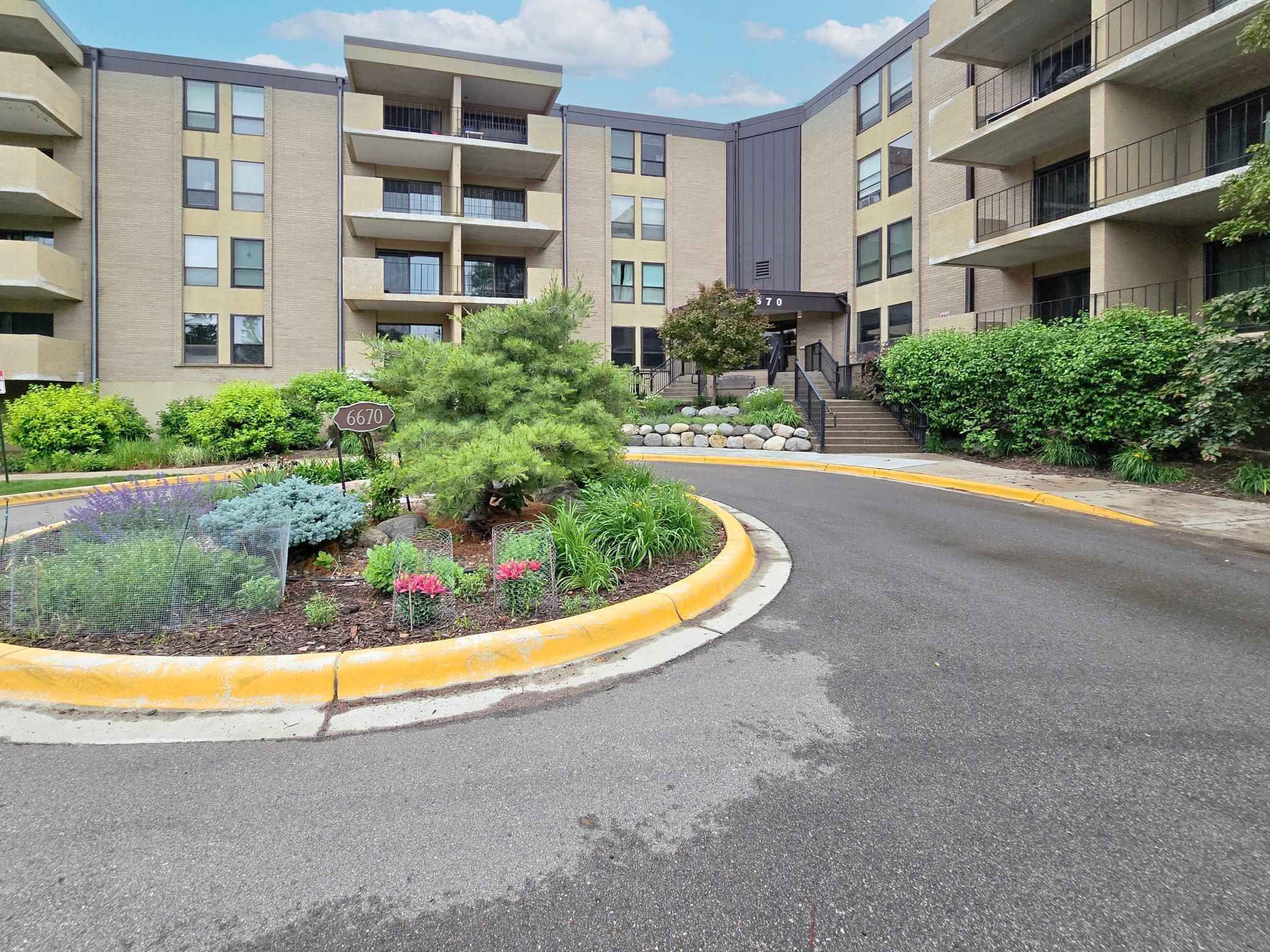 6670 Vernon Ave S #311, Edina, MN 55436 - MLS 6739622 - Coldwell Banker