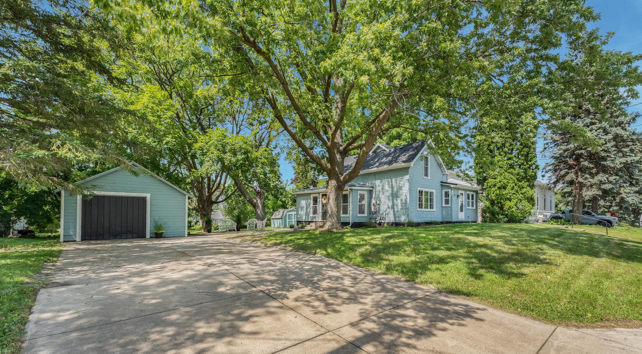 909 6th Ave, Howard Lake, MN 55349 - MLS 6767010 - Coldwell Banker