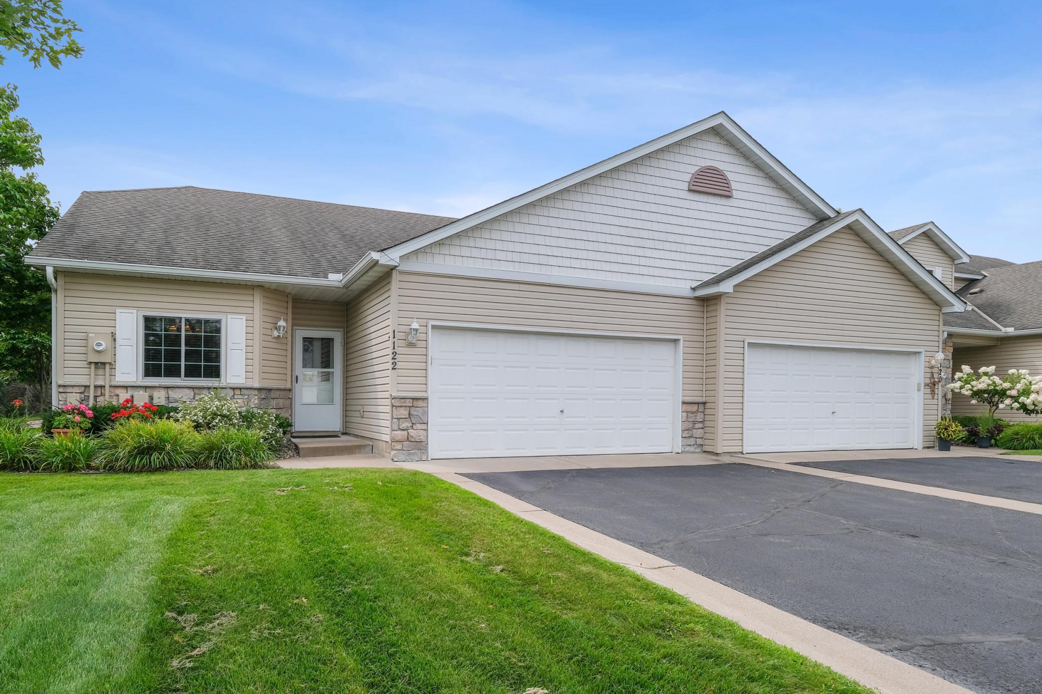 1122 Iris Dr, White Bear Township, MN 55127 - MLS 6772330 - Coldwell Banker