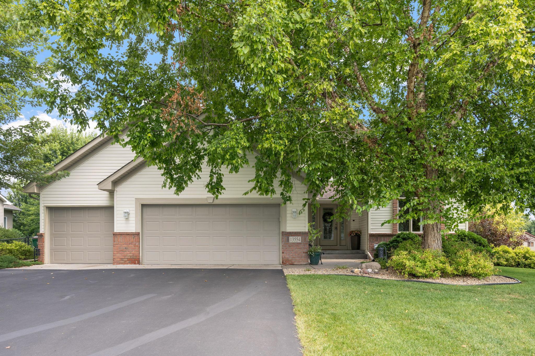 13554 Aspen Dr, Rogers, MN 55374 - MLS 6774038 - Coldwell Banker