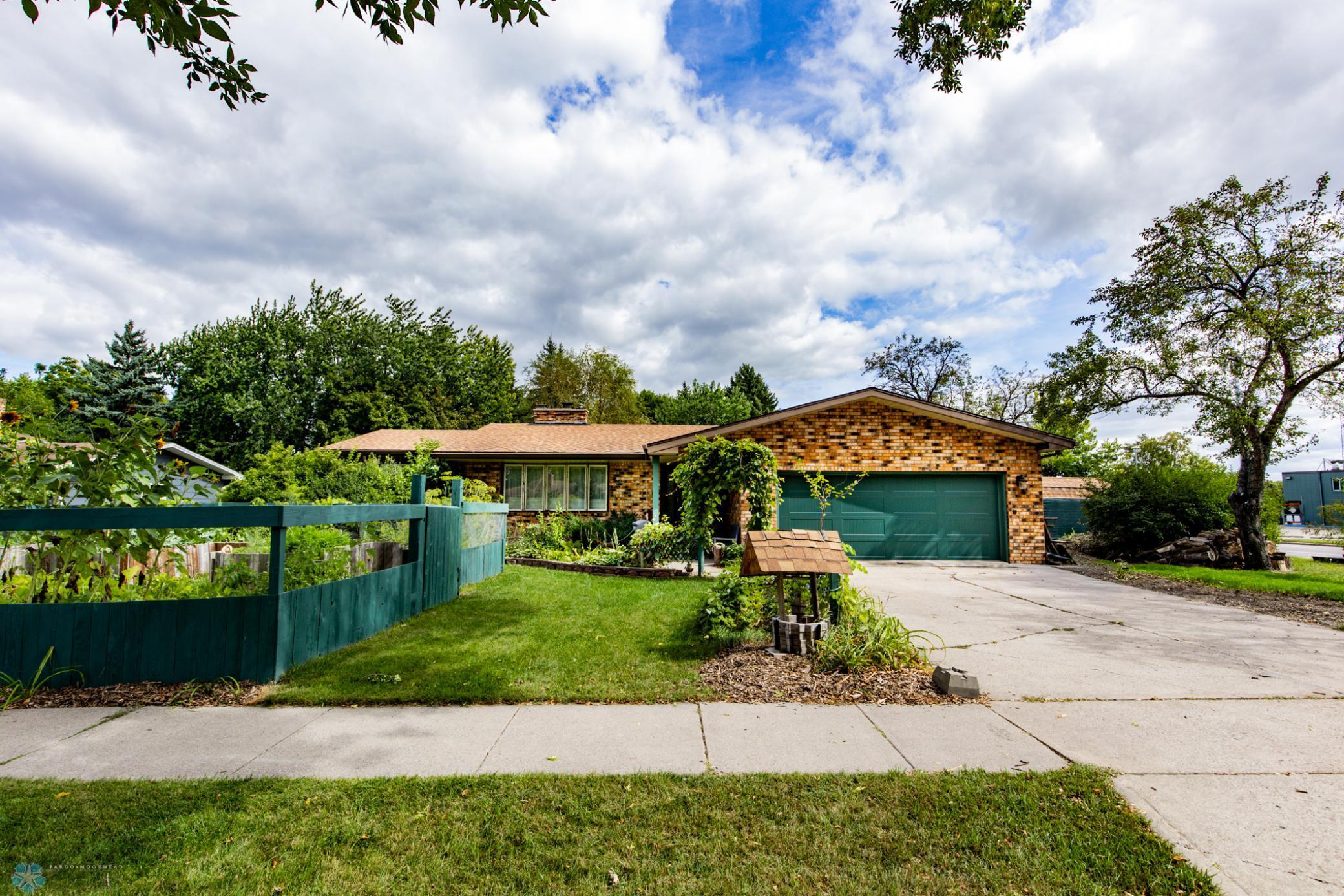 1201 Elm St N, Fargo, ND 58102 - MLS 6783575 - Coldwell Banker