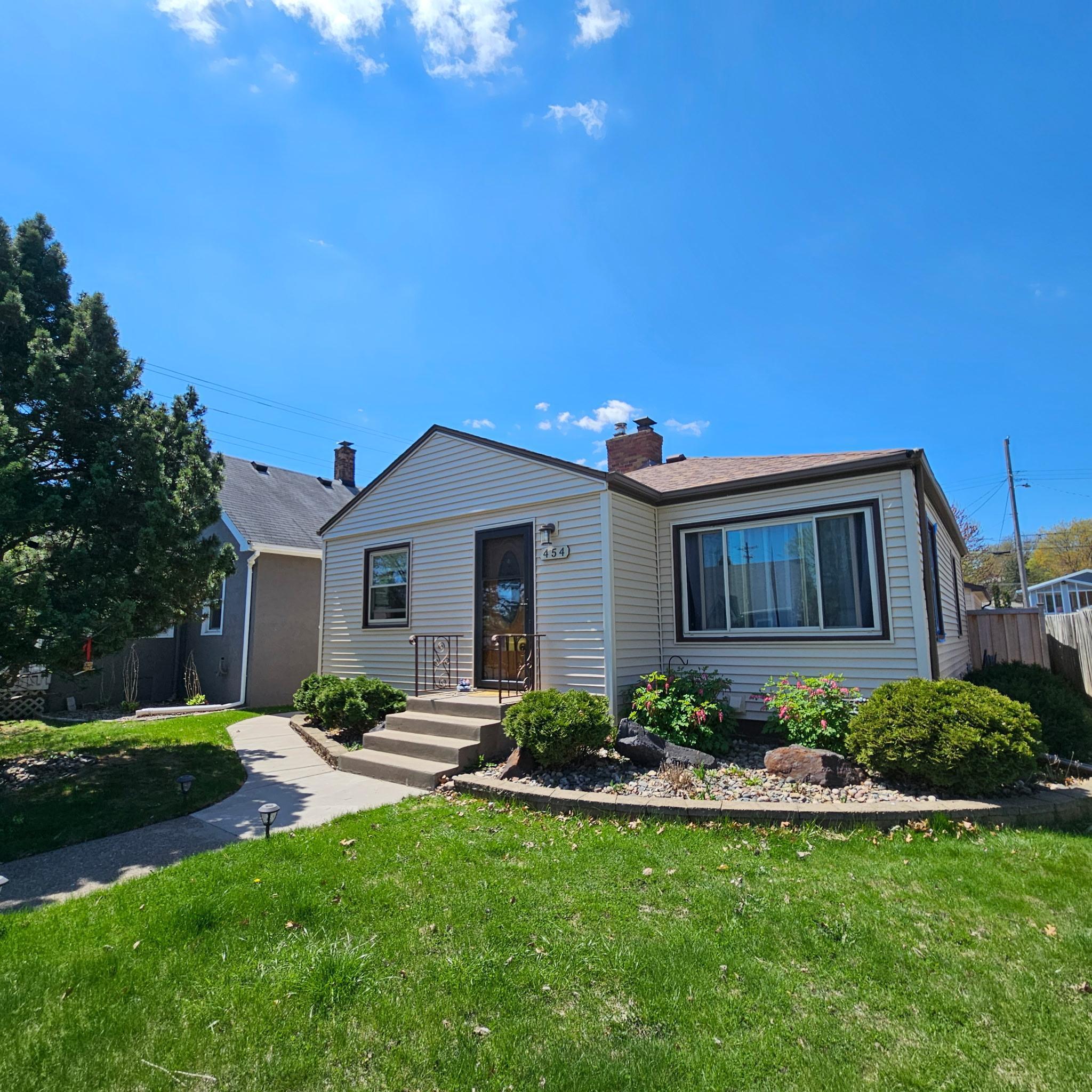 454 8th Ave S, South Saint Paul, MN 55075 - MLS 6788600 - Coldwell Banker