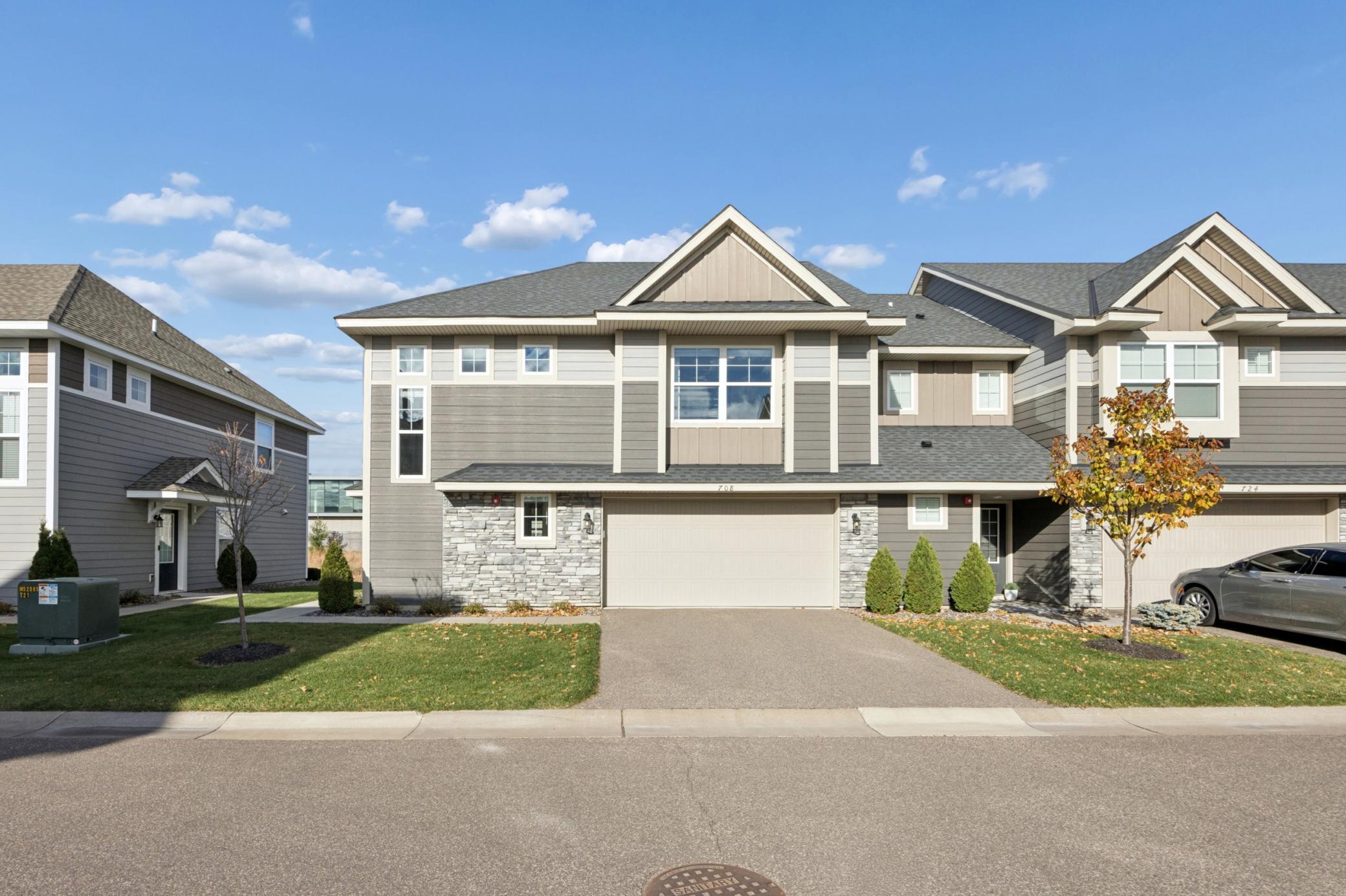 708 Locke Pointe Dr NE, Fridley, MN 55432 - MLS 6817976 - Coldwell Banker