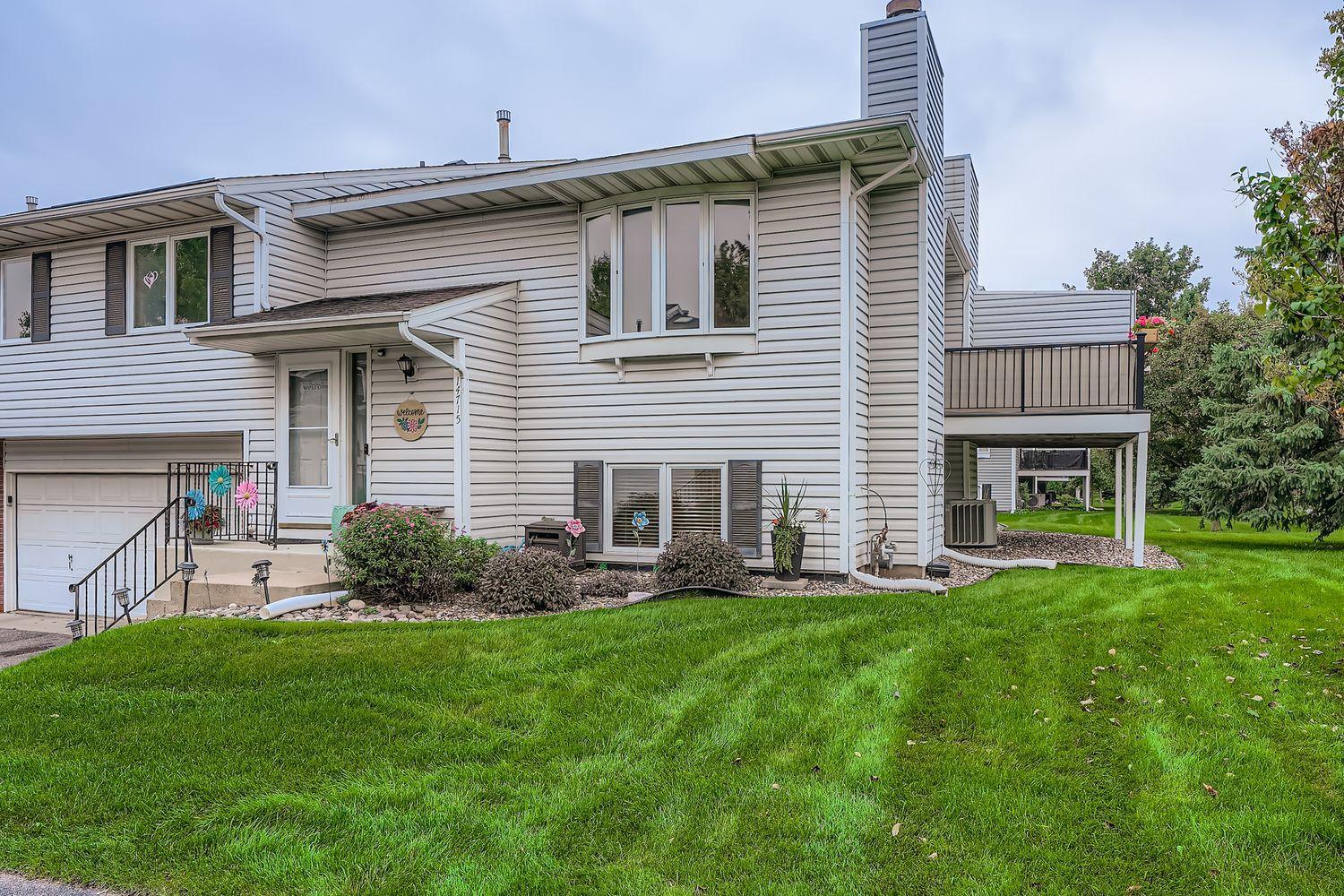 14715 Endicott Way, Apple Valley, MN 55124 - MLS 7003779 - Coldwell Banker